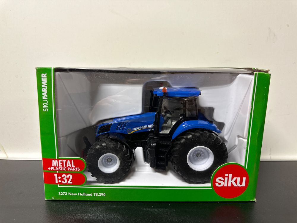 Neu Siku New Holland T8.390 3273 (Neu und originalverpackt) in Inwil ...