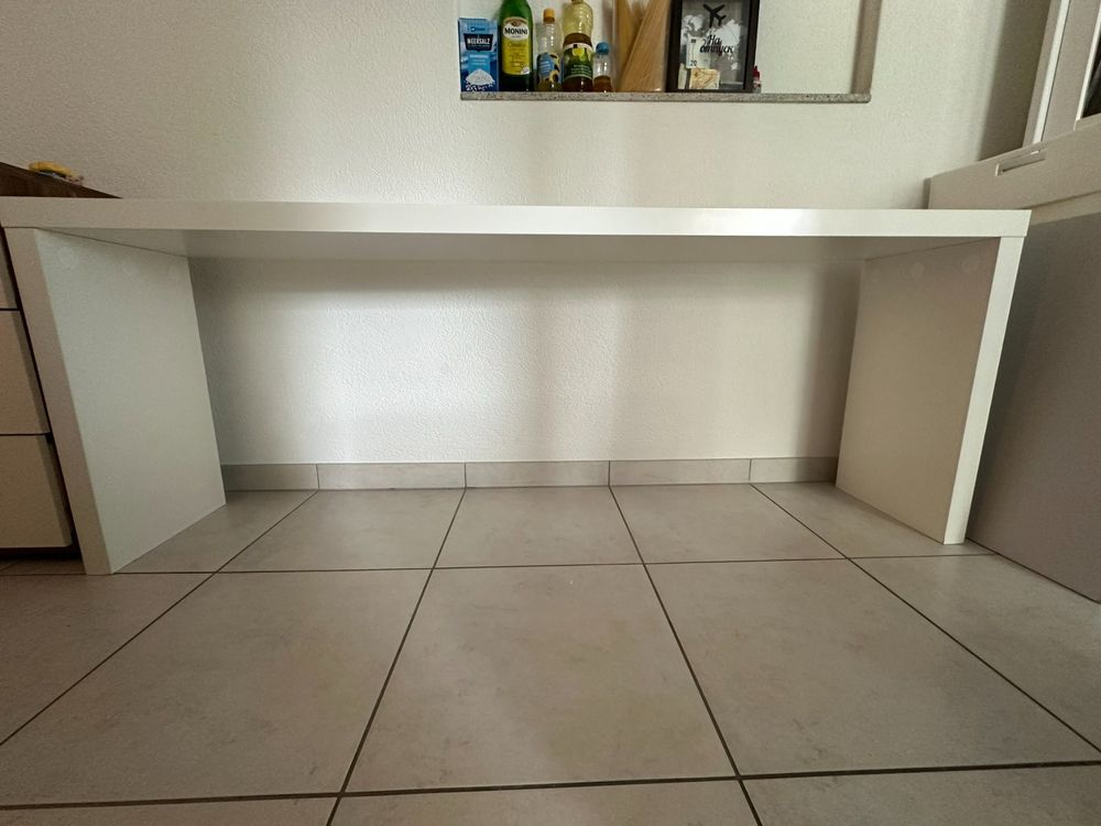 IKEA Malm Betttisch - Vielseitiger Konsolentisch (Gebraucht) in ...