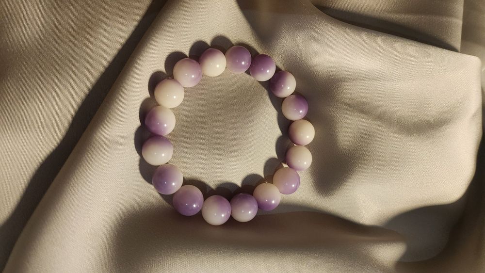 Wunderschönes Lavendel Armband mit zarten Kugeln💜 (Neu (gemäss ...