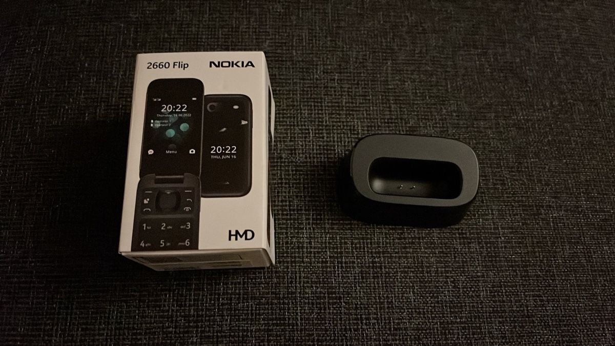 Nokia 2660 Flip - Téléphone portable simple, parfait état (Neuf (Voir ...