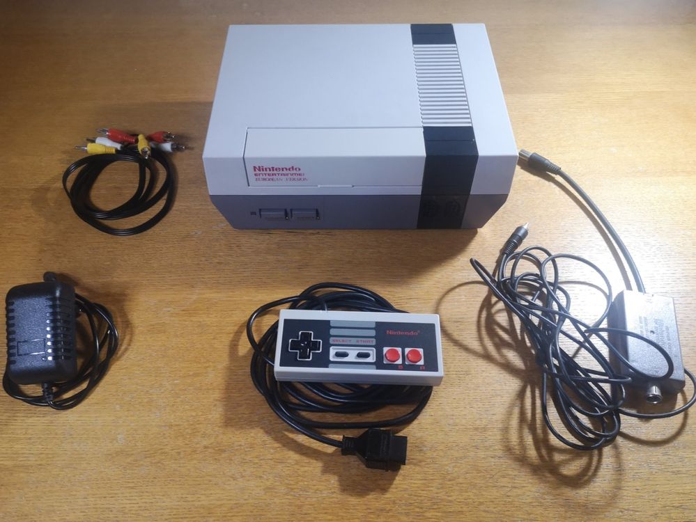 Nintendo NES mit Zubehör inkl. RF Switch (Gebraucht) in Hinwil für CHF ...