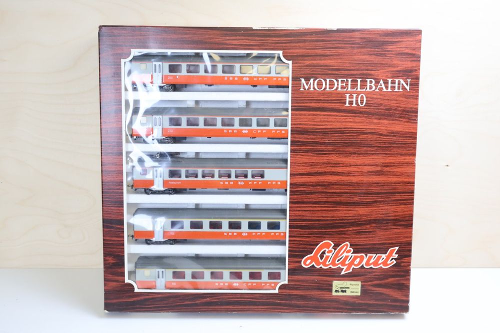 Liliput 5 x SBB Swiss Express Personenwagen Set - 885 | Kaufen auf Ricardo