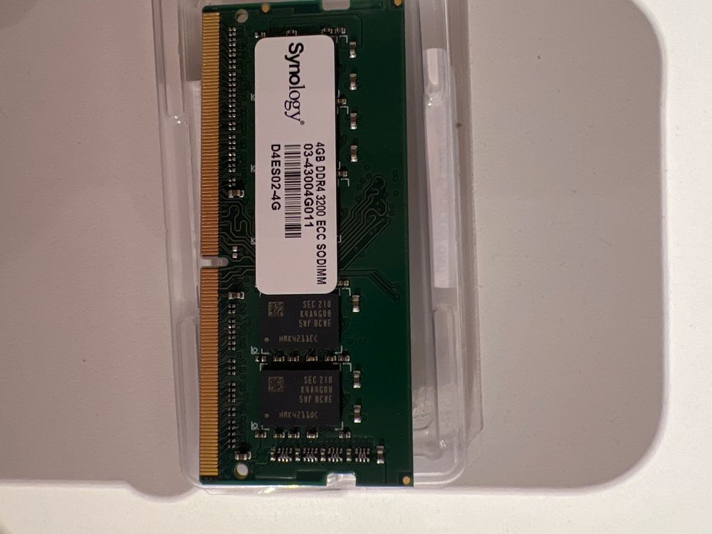Synology RAM 4GB DDR4 3200 ECC SODIMM (Neu (gemäss Beschreibung)) in ...