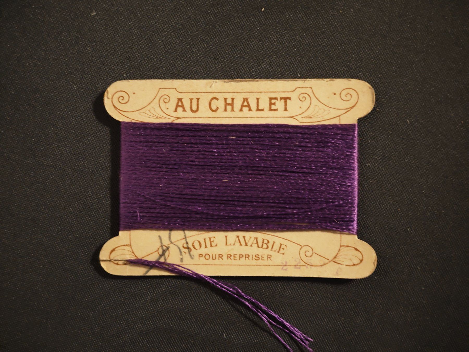 Seidenfaden zum Stopfen / Nähen, aus Paris, Anfang 20. Jahr (Gebraucht ...
