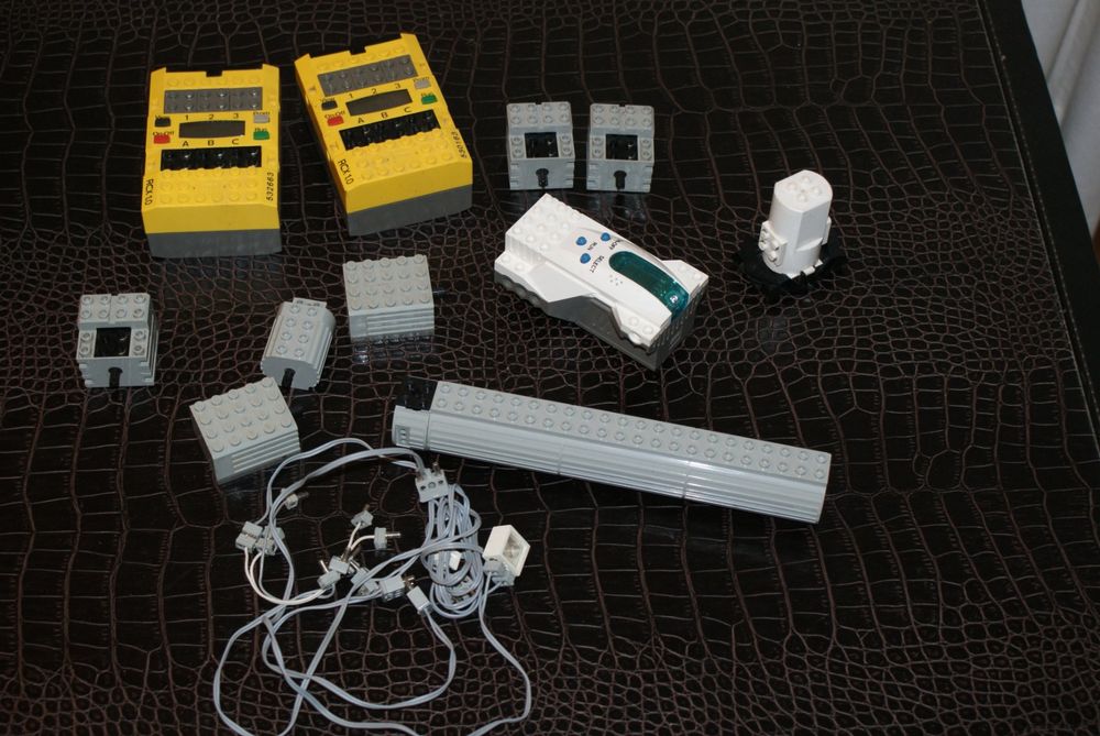 LEGO RCX 1.0 Roboter Set mit Sensoren und Zubehör (Gebraucht) in Horgen ...