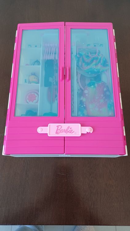 Barbie Wardrobe | Kaufen auf Ricardo