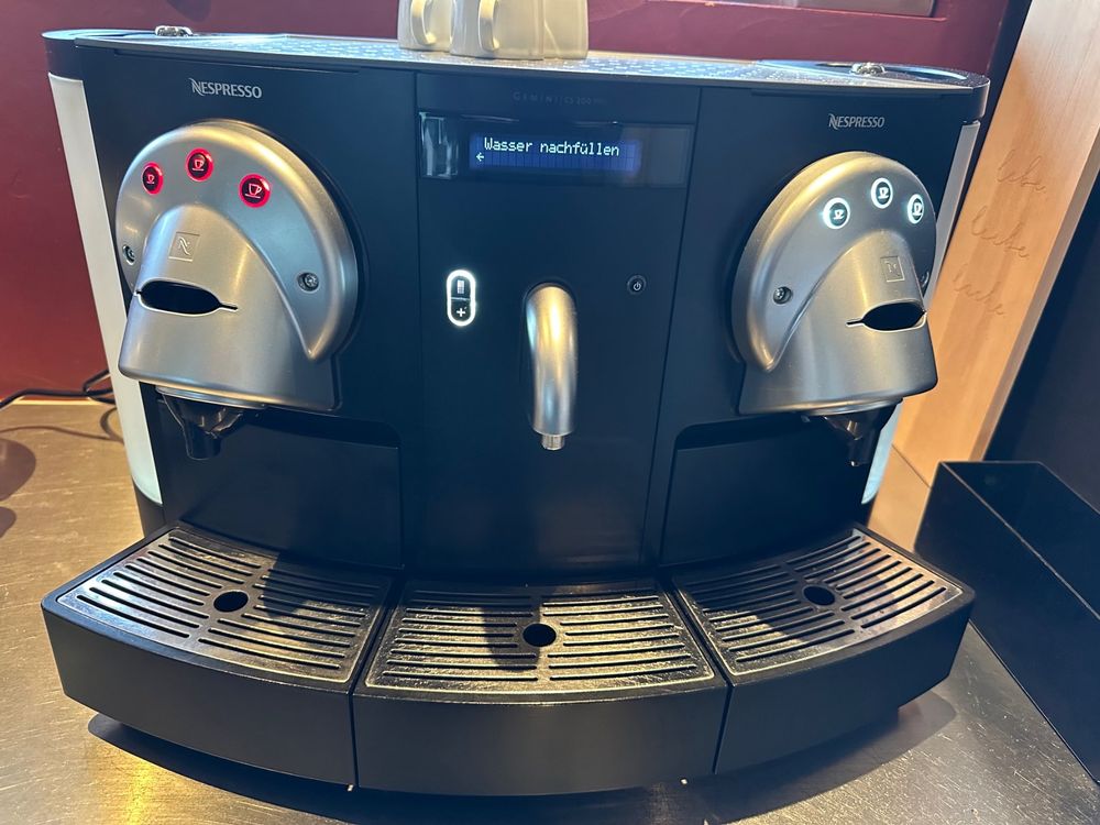 Nespresso Professional CS200 | Kaufen auf Ricardo