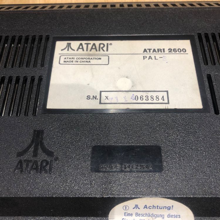 Atari 2600 mit AV Mod und Pac Man (Gebraucht) in Kestenholz für CHF 100 ...