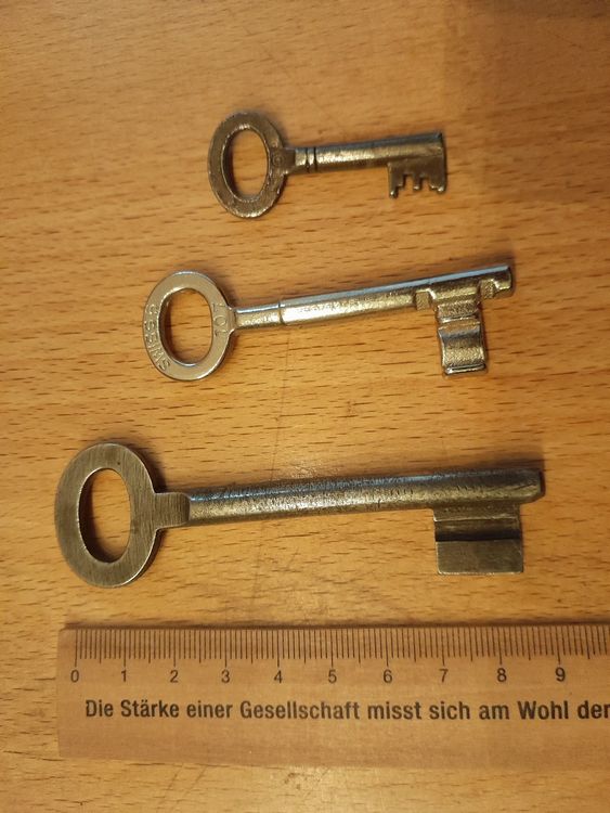 Alte Schlüssel Bartschlüssel clé clés chiave key (Gebraucht) in ...