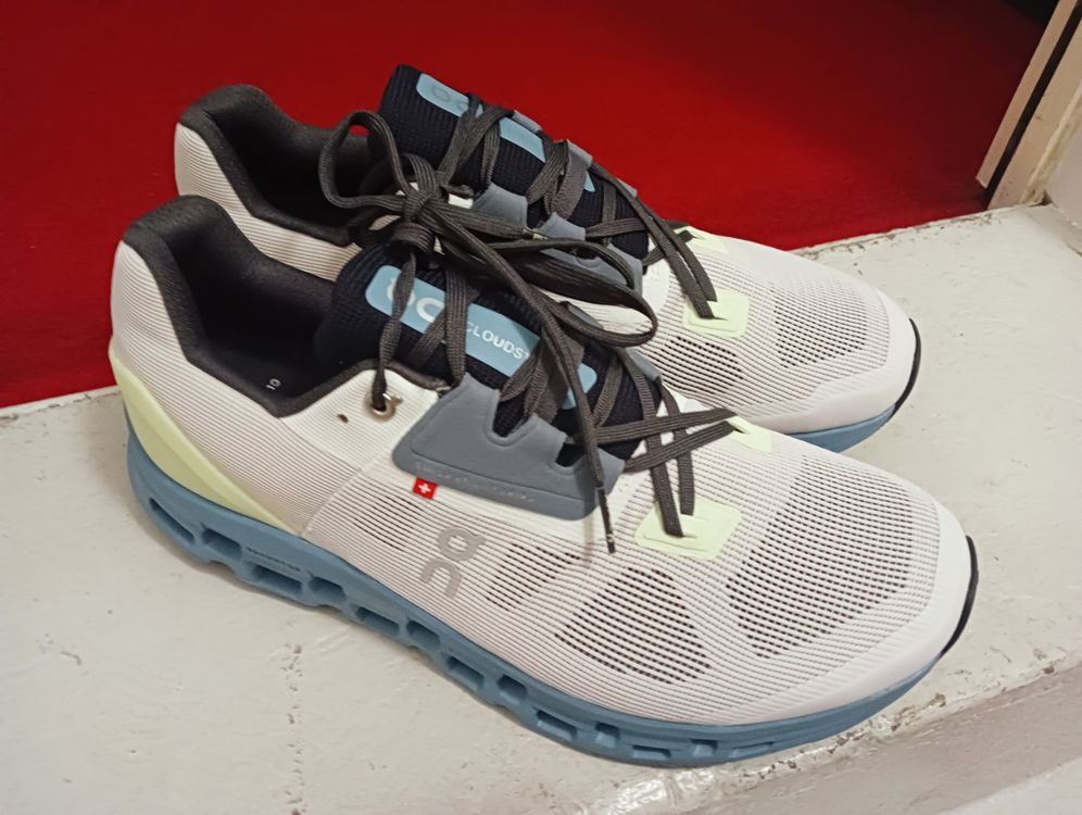 Cloudstratus 44 on running | Kaufen auf Ricardo