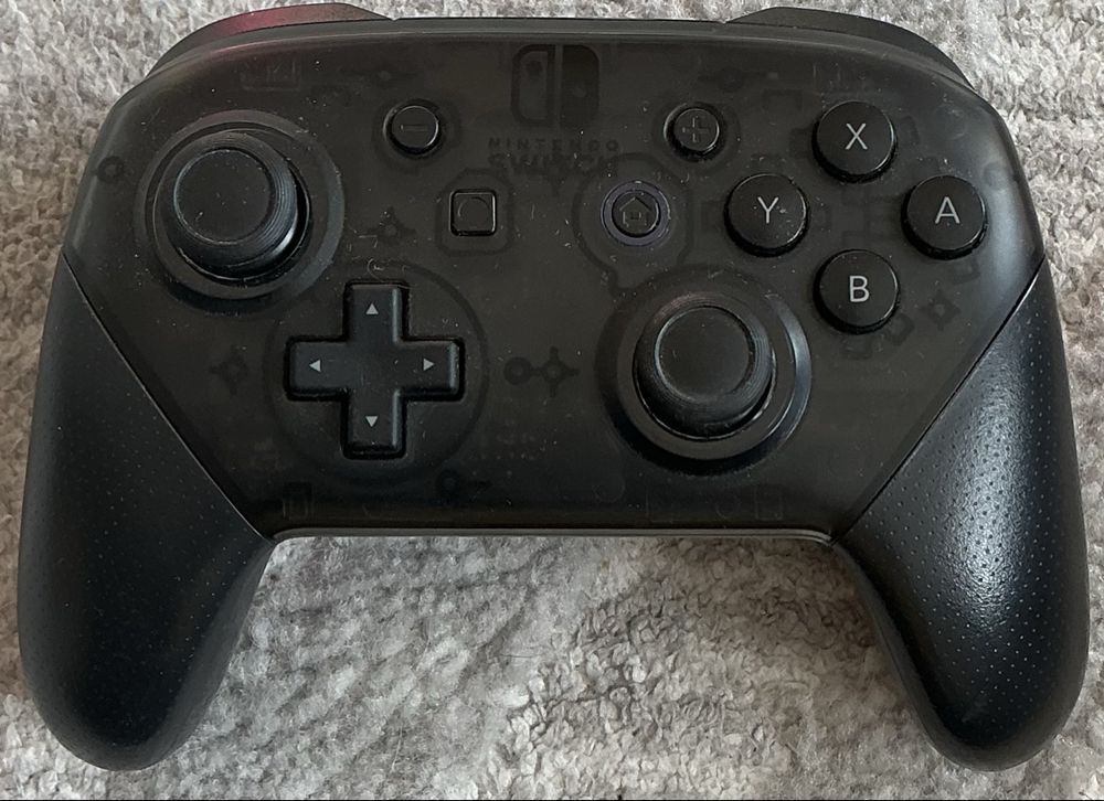 Nintendo Switch Pro Controller black used | Kaufen auf Ricardo