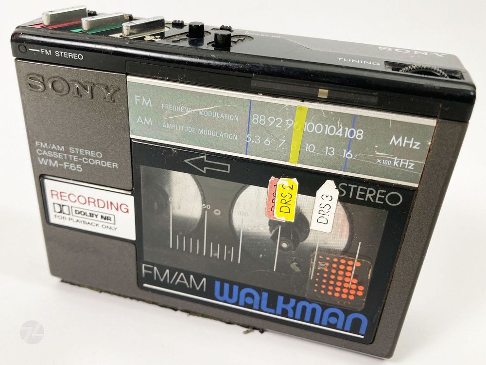 Sony WM-F65 Walkman Stereo Cassette-Corder Player Radio (Defekt) in ...