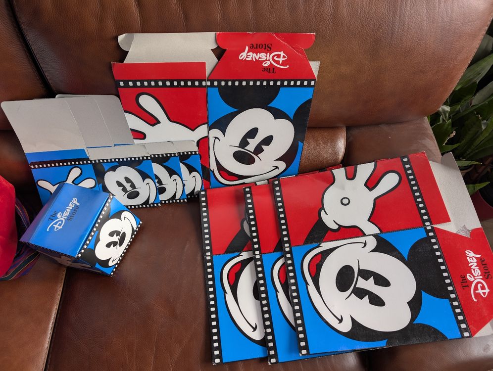 Vintage Disney Store Mickey Mouse Boxes (4+4pcs) (Gebraucht) in ...
