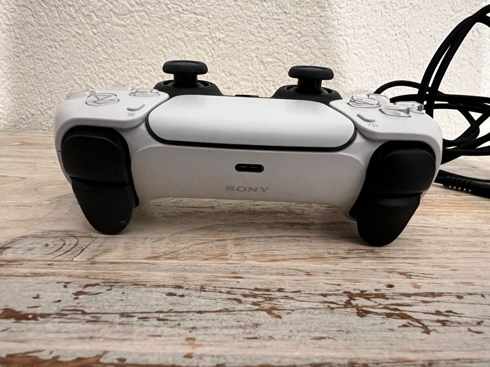 PS5 Dual Sense Wireless Controller weiß + Sync Charge Cable (Gebraucht ...