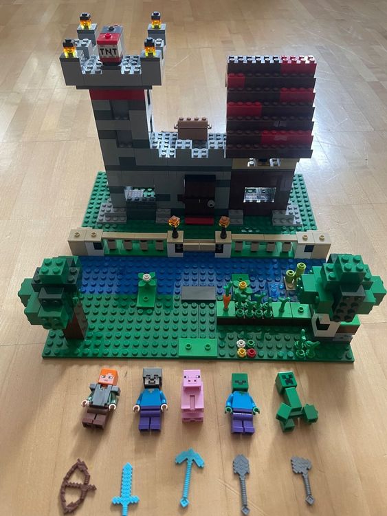 Lego Minecraft Haus 21161 (Gebraucht) in Basel für CHF 35 – mit Lieferung auf Ricardo kaufen