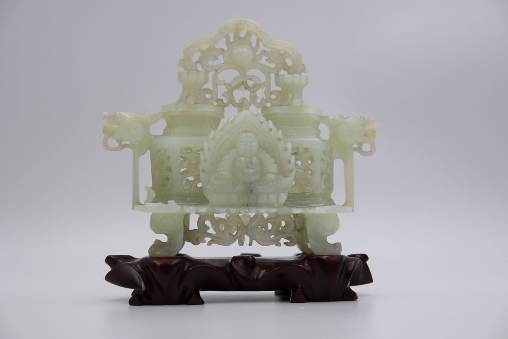 Antike Jade Skulptur Gefäss mit Drachen auf Sockel 19/20 Jht (Gebraucht) in Zürich für CHF 170 ...