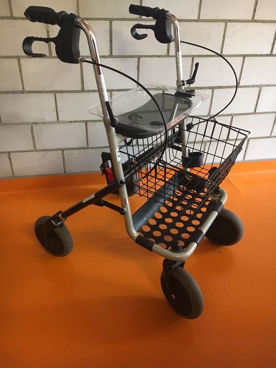 Rollator Invacare Banjo | Kaufen auf Ricardo