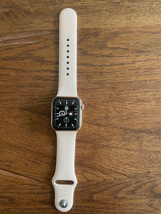 Apple Watch Series 6, 40 mm (Gebraucht) in für CHF 160 – mit Lieferung ...