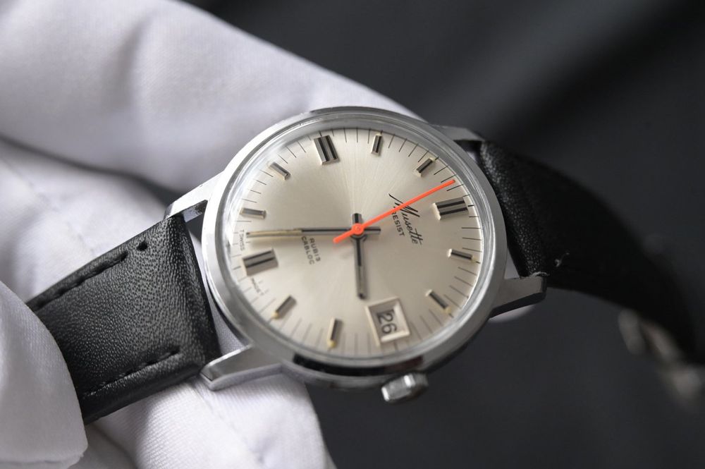 Montre Musette resist, vintage dress watch 70s, 34mm (Gebraucht) in ...