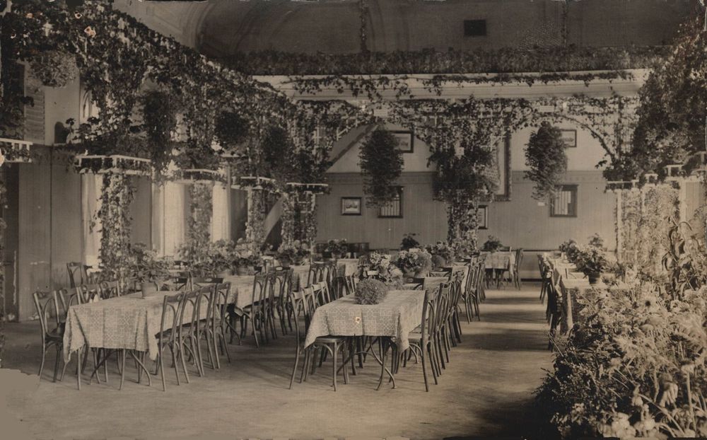 St. Gallen, 50 Jahrfeier Gebäude 1873-1923, Blumenschmuck (Gebraucht) in Bronschhofen für CHF 25 ...