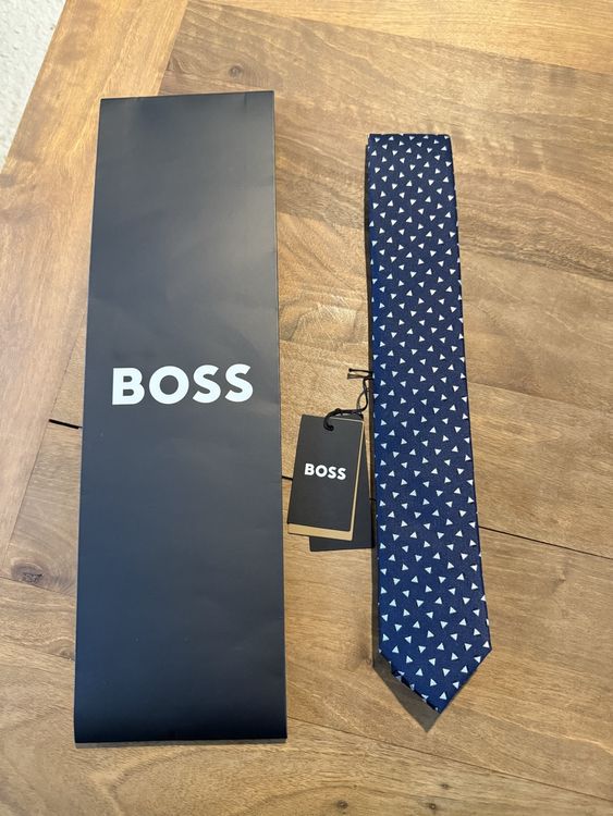 Cravate HUGO BOSS bleue (Neuf (Voir description)) à Moutier pour CHF 60 ...
