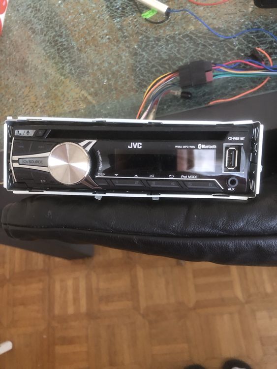 Autoradio JVC KD-R851BT (Gebraucht) in Leuzigen für CHF 50 – mit Lieferung auf Ricardo kaufen