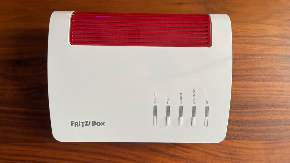FRITZ!Box 7590 AX WLAN-Router – Top Zustand Wi‑Fi 6 (Neu (gemäss ...