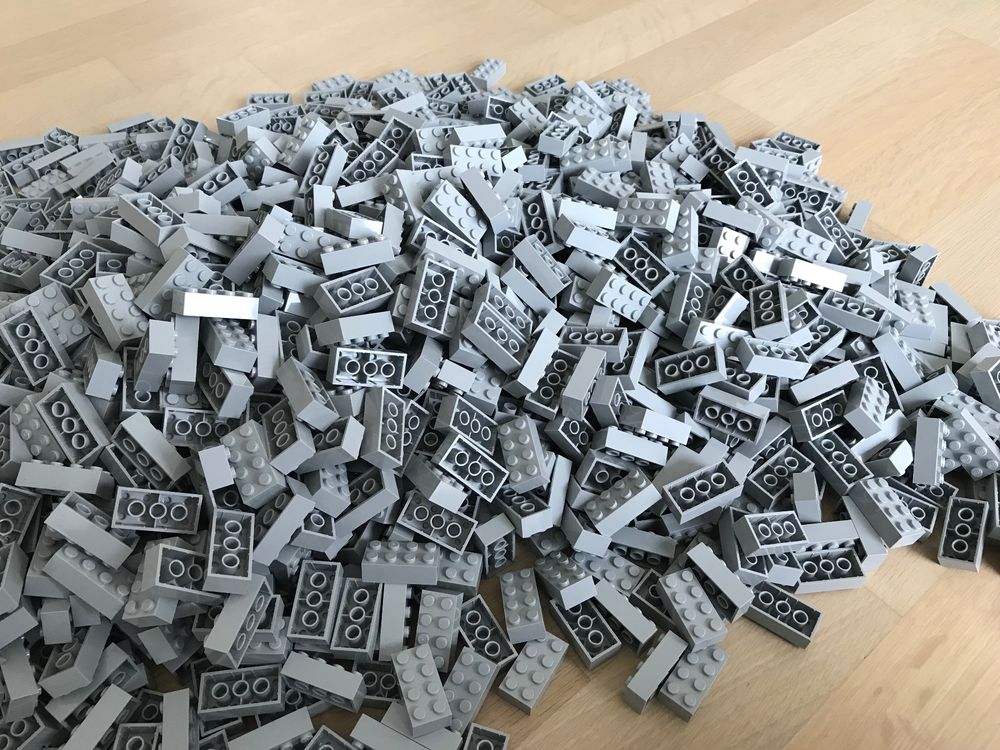 1900 Stk Bestand Lego 300126 2x4 grau Stein | Kaufen auf Ricardo