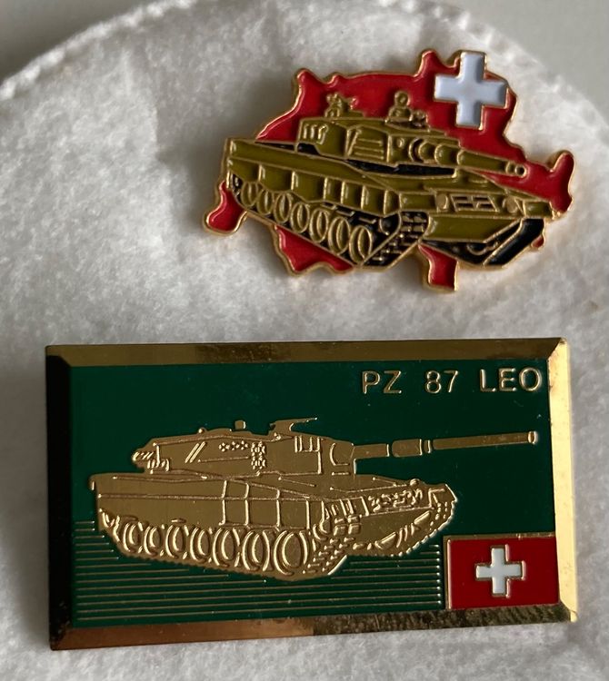Panzer Pin‘s Schweizer Armee (Gebraucht) in für CHF 8.9 – mit Lieferung ...