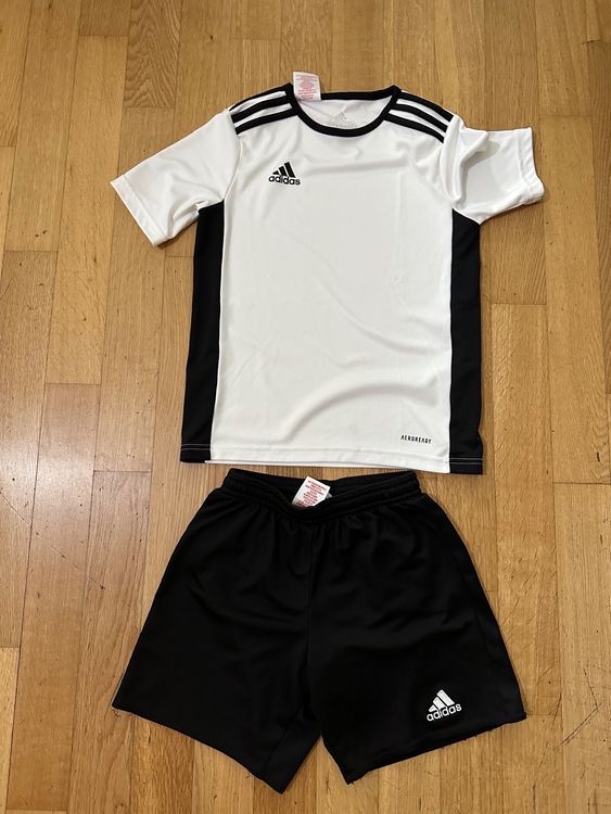 Fußball Set / Training Set adidas (Gebraucht) in Neerach für CHF 15 ...