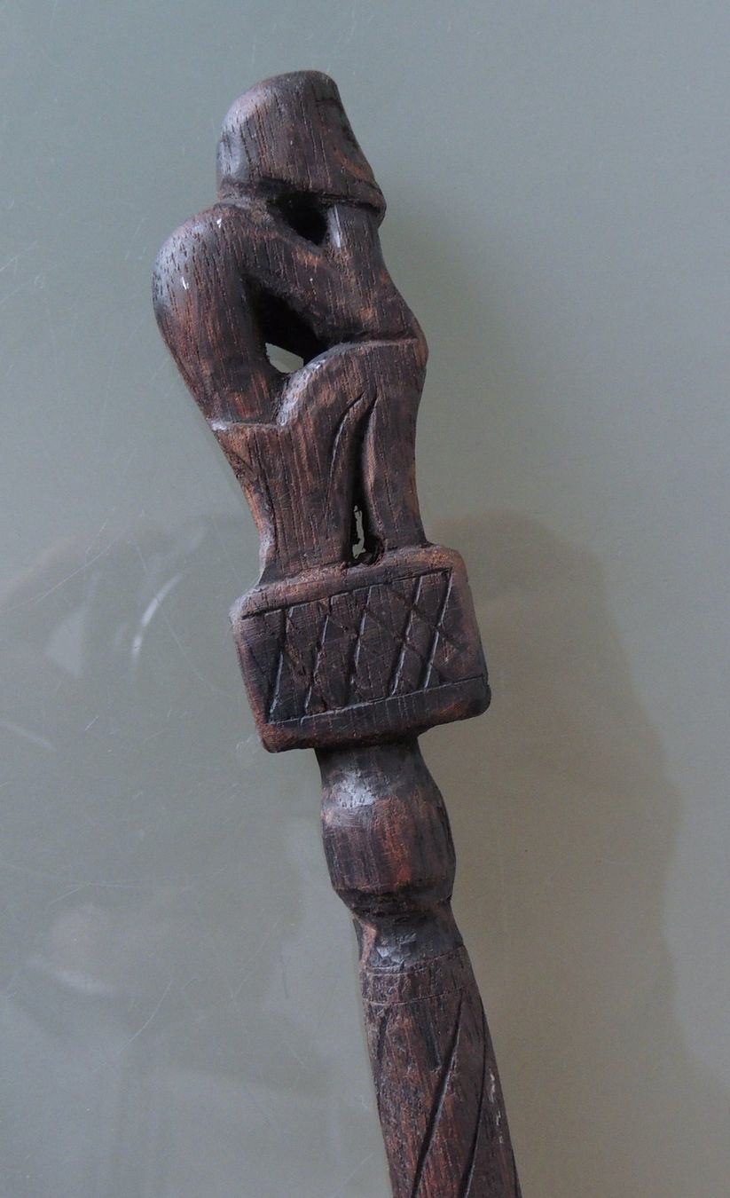 "Tun Tun" pig trap stick Dayak, Papua Neu Guinea (D'occasion) à ...