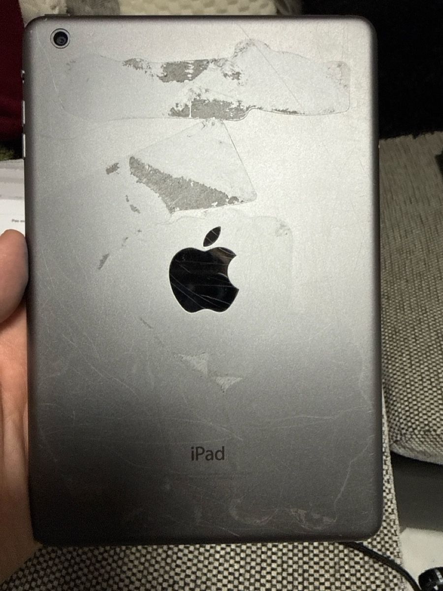 iPad Mini A1432 Black (Défectueux) à Payerne pour CHF 29 – avec ...