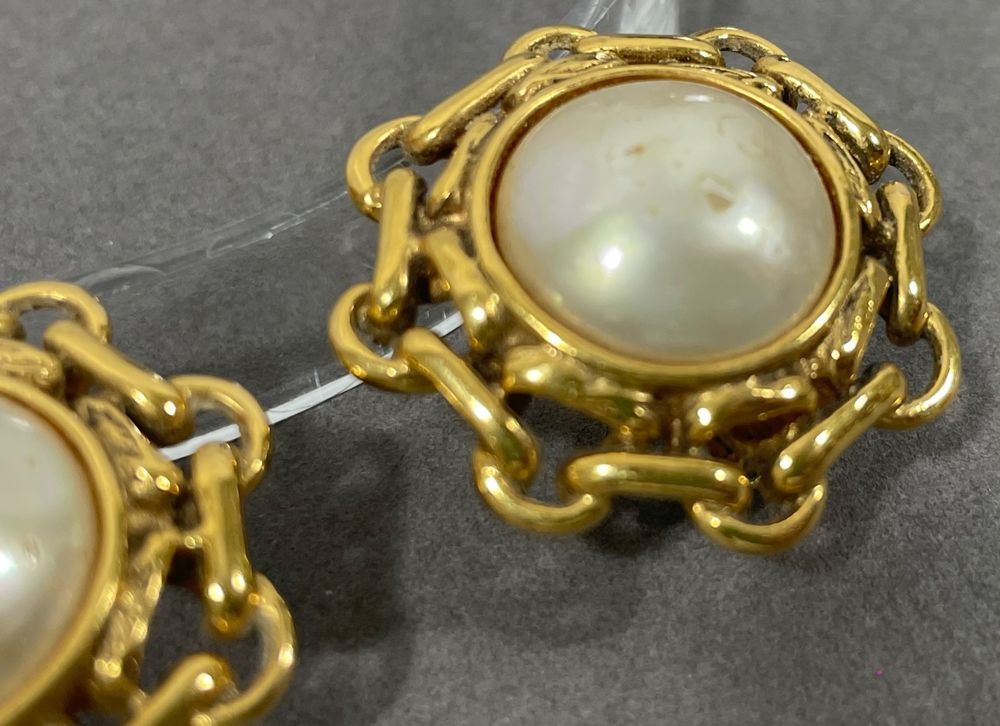 Chanel Ohrringe mit Perlen | Kaufen auf Ricardo