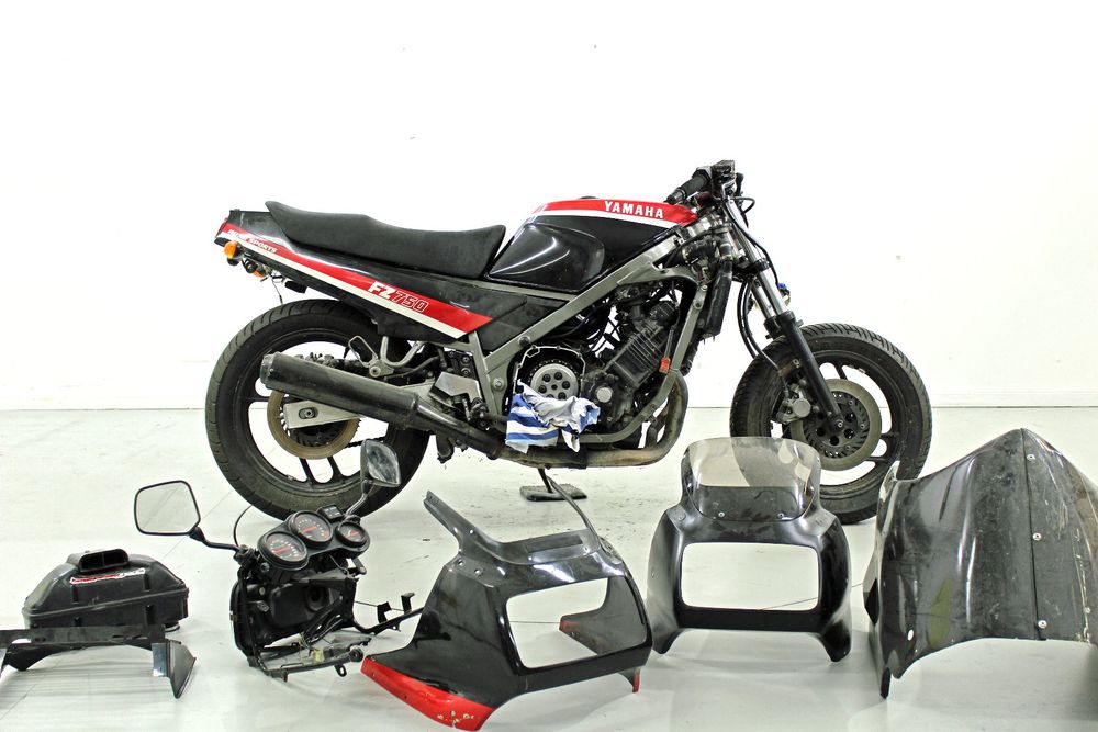 Yamaha FZ 750 (Gebraucht) in Winterthur für CHF 13 – nur Abholung auf Ricardo kaufen