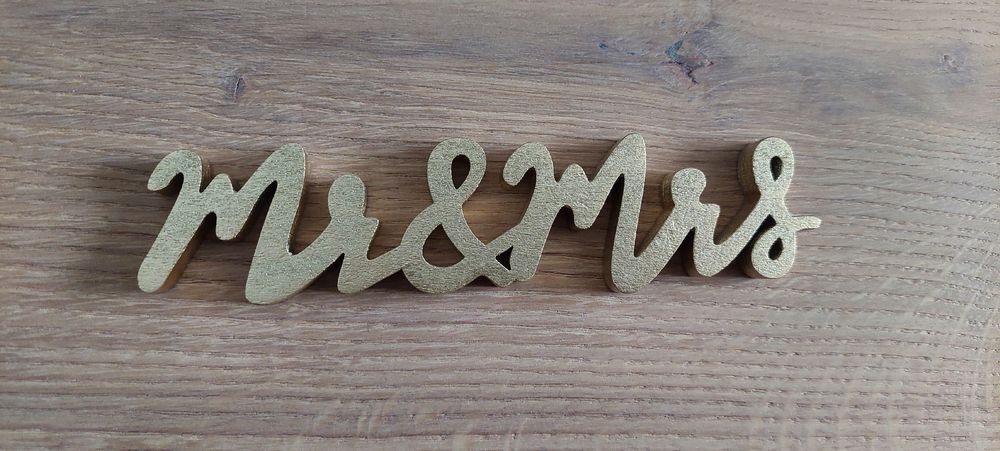 Aufsteller "Mr & Mrs" gold (Gebraucht) in Herzogenbuchsee für CHF 1 ...