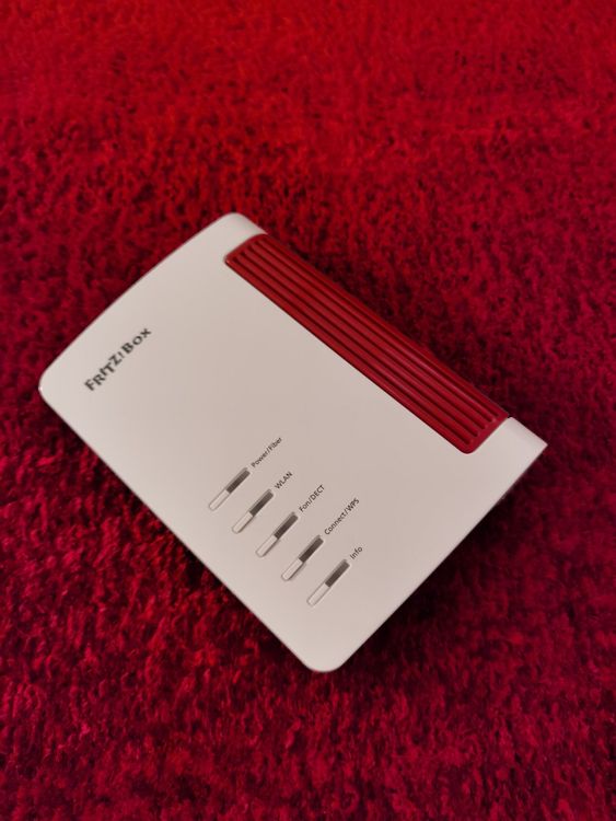 Fritzbox 5530 Fiber inkl. 2x SFP Module (Gebraucht) in Suhr für CHF 129 ...