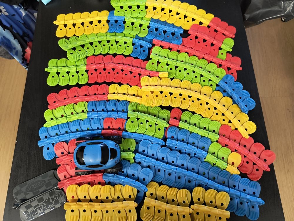 Smoby Flex Track Bahn mit Auto, (Gebraucht) in Oberweningen für CHF 8 ...