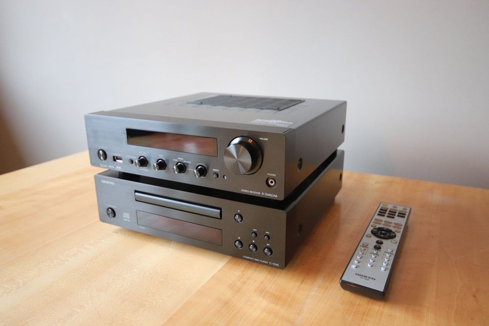 Onkyo R-1045DAB & C-1045 schwarz | Kaufen auf Ricardo
