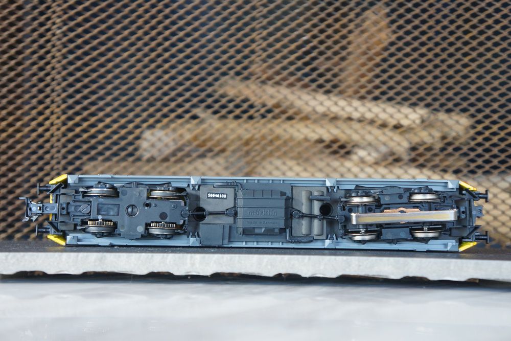 Märklin 39370, BR 101 001-6 'Fussball-WM' | Kaufen auf Ricardo