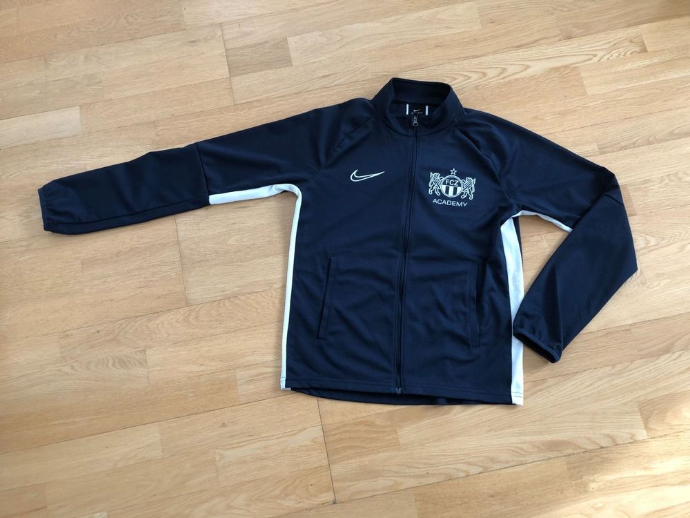 Trainerjacke Nike mit FCZ Academy Logo (Gebraucht) in Kilchberg ZH für ...