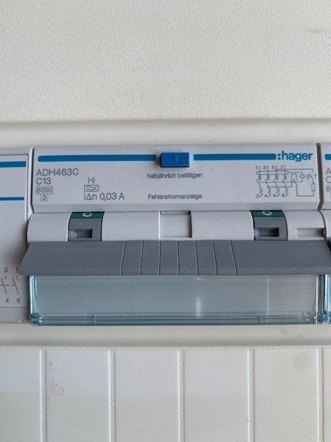 Elektroverteiler mit Hager Komponenten | Kaufen auf Ricardo