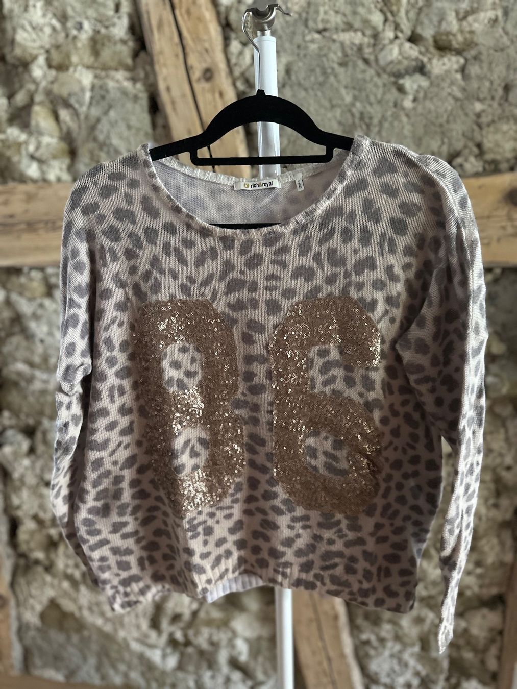 Damen Pullover – Leo-Print – Pailletten „86“ – Gr. XS (Gebraucht) in ...