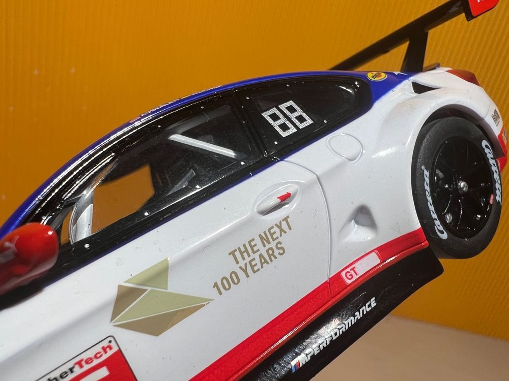 BMW M8 GT3 – USA Design « No.25 » – Carrera DIGITAL 132 (Neu (gemäss ...