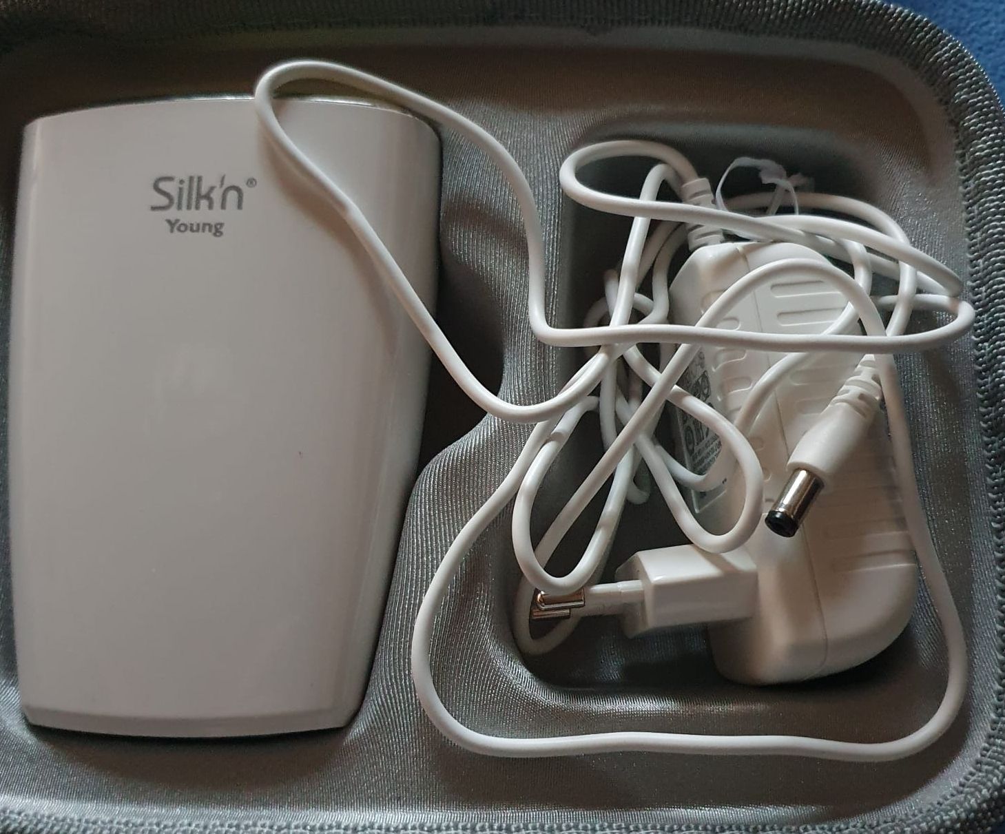 Silk'n Young Épilateur Lumière Pulsée - État neuf (Neuf avec emballage ...