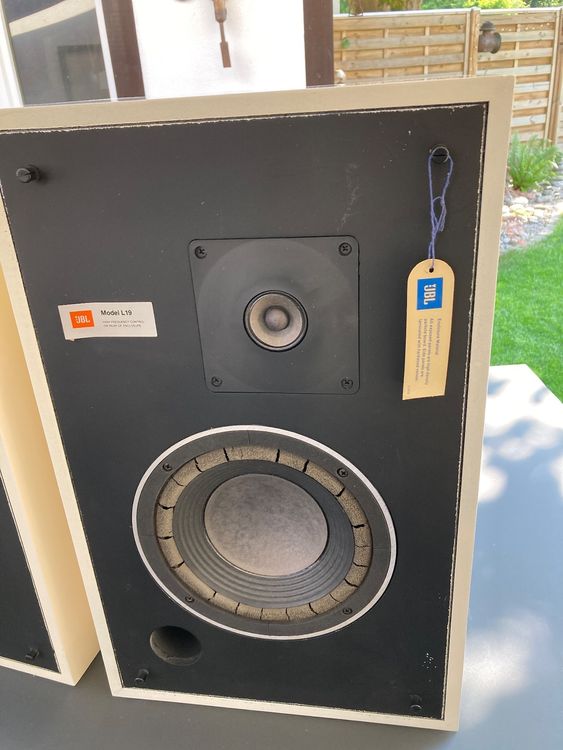 2 Lautsprecher von JBL im Retro Look | Kaufen auf Ricardo