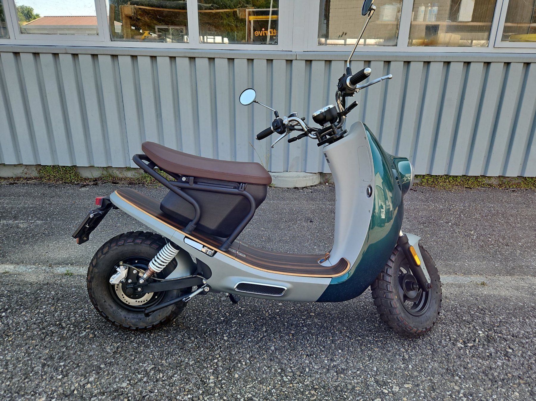 Nito NES10 Elektroscooter Kat.A1 (Neu und originalverpackt) in ...