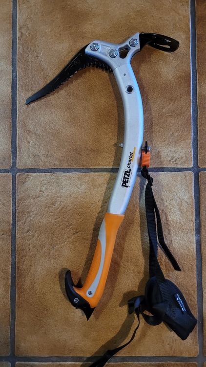 Eispickel petzl charlet (Gebraucht) in Goldau für CHF 66 – mit ...