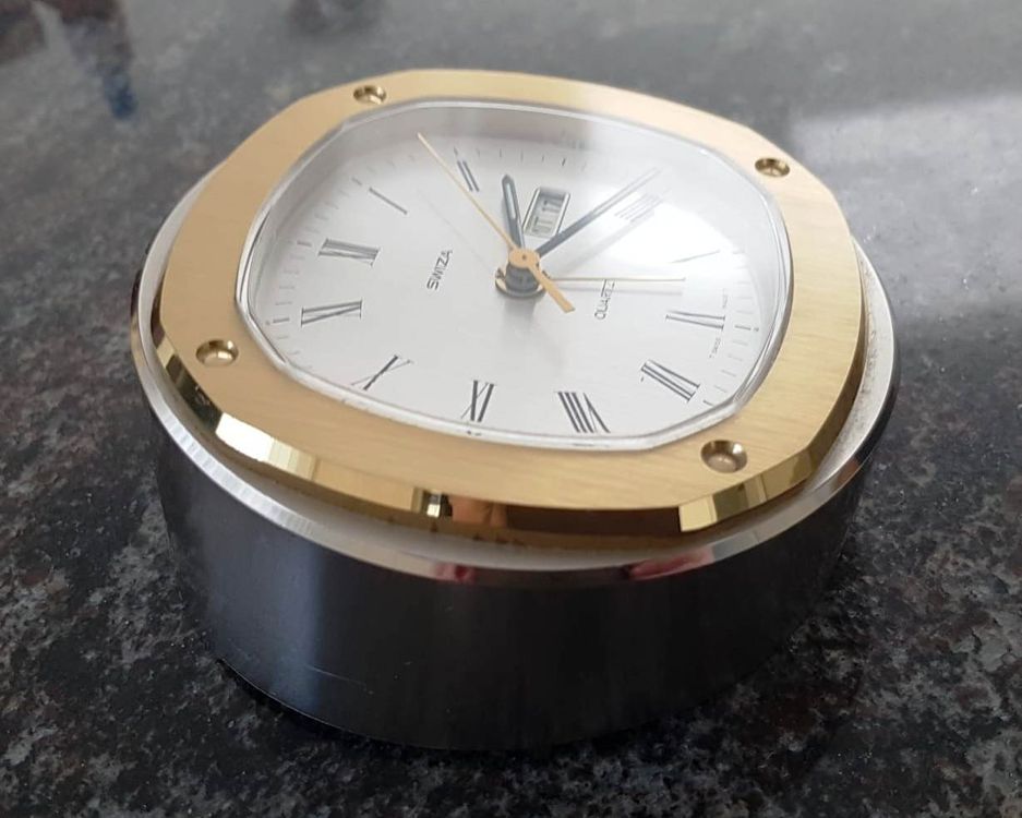 Swiza Quartz Tischuhr Weckfunktion, Datum, Wochentagsanzeige (Gebraucht ...