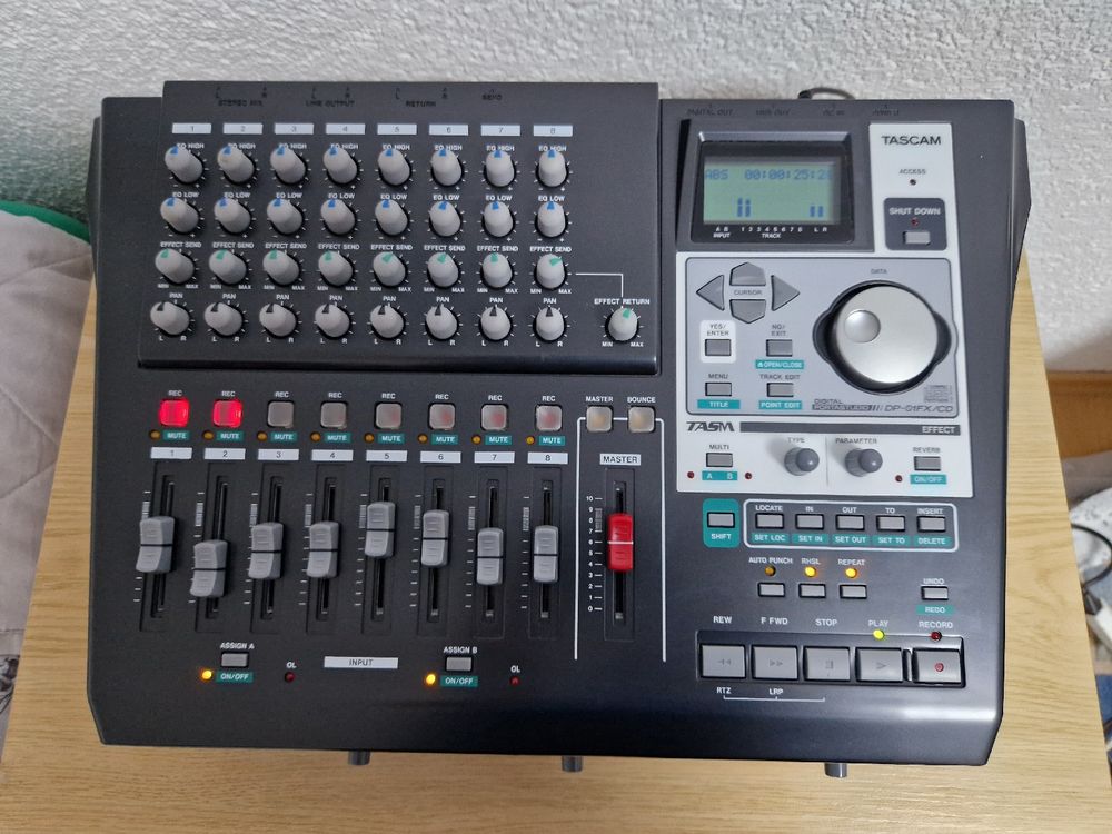 Tascam DP-01FX/CD (Gebraucht) in Arbon für CHF 98 – mit Lieferung auf ...