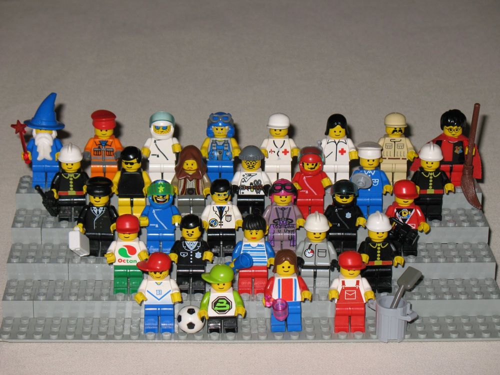 Lego 30 Figuren | Kaufen auf Ricardo
